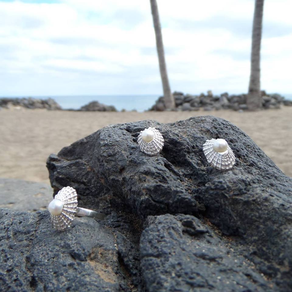 Náušnice mušle Dominical. Již od 2800 Kč | zČech.cz